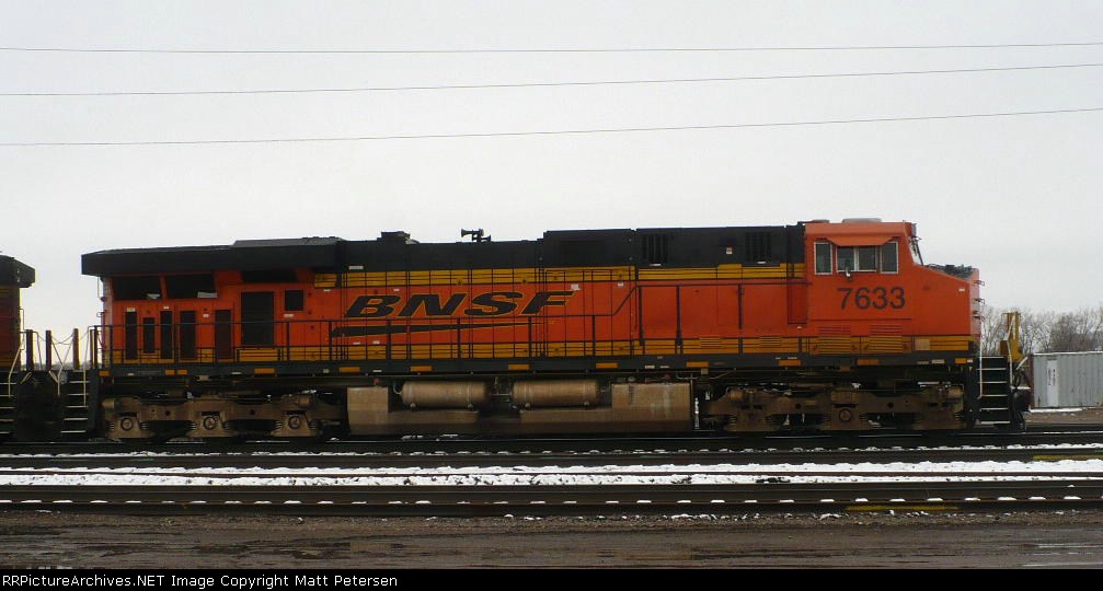 BNSF 7633